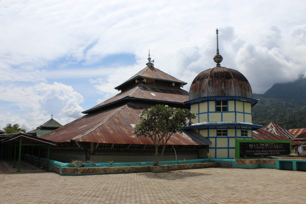 Masjid Keramat Pulau Tengah: Saksi Bisu Sejarah dan Keajaiban di Tanah ...